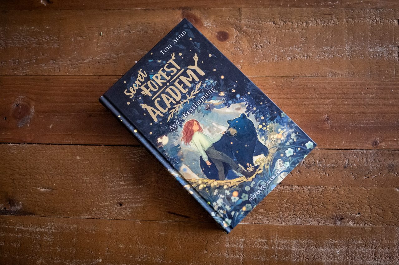 Buchrezension Tina Stein: Secret Forest Academy - Forst erklärt